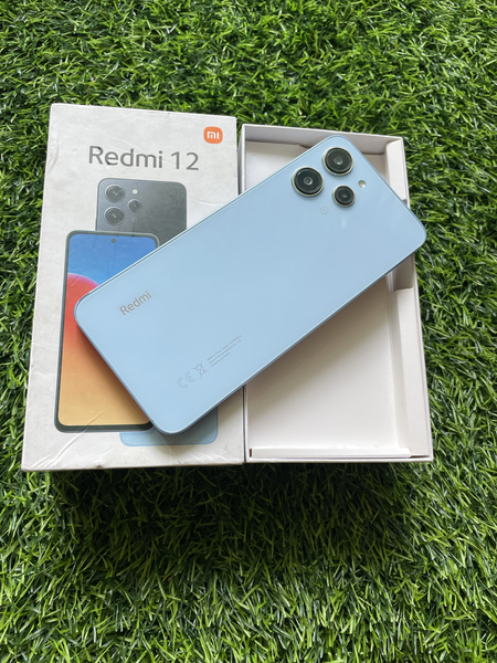 Redmi 12 8/256gb idial