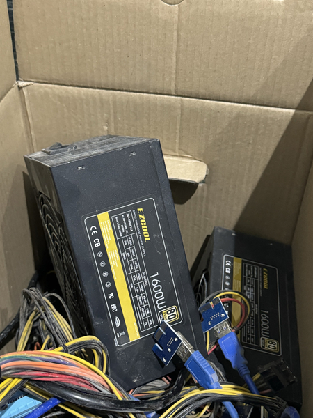 Блок питания 1600W (EZCOOL)