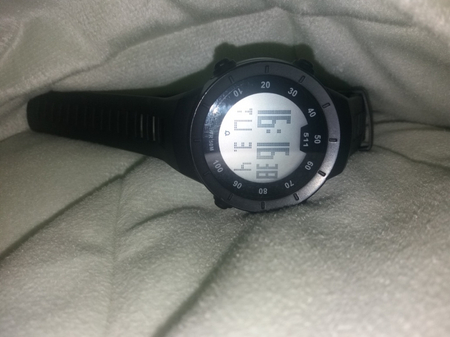 Продается часы тактические (water resistant 50m)