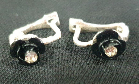 Серебрянные серьги, браслеты, кольца.