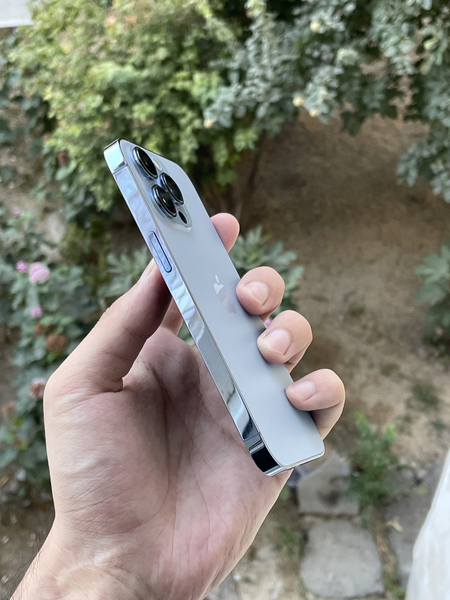 iPhone 13 Pro / 128ГБ / емкость 77%
