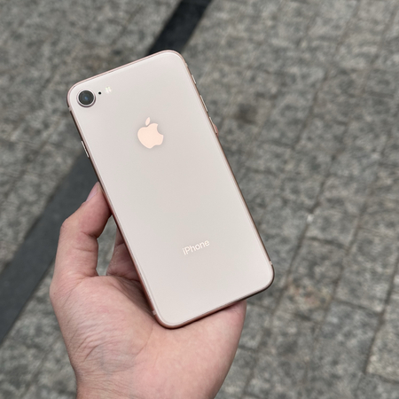 iPhone 8 64GB идеал