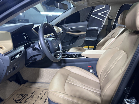 Продам Hyundai sonata 2022 года в комплектации Lux,пробег 6 к