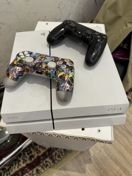 Playstation 4 slim 500gb ideal ochilmagan 2 ta jostik bilan