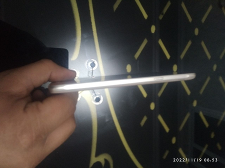 Telefon sotiladi J7
