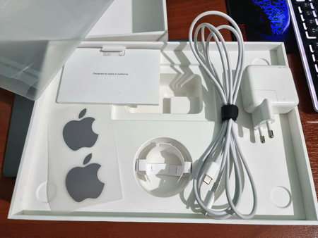 MacBook Air M1 | 8/256 | 93% | Ideal | Full Box