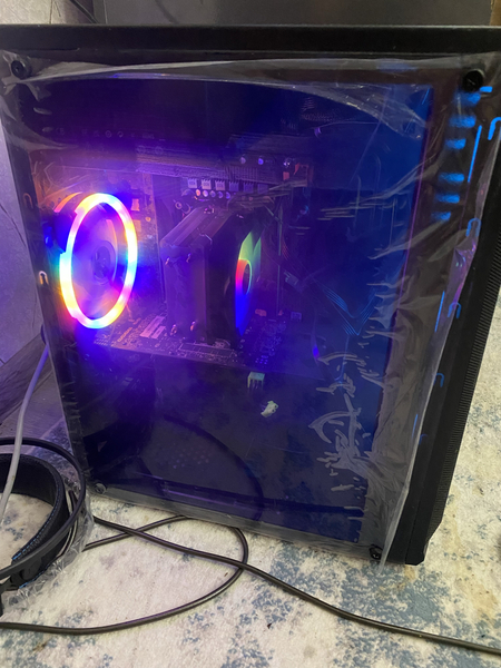 Продается игровой компьютер в сборе.