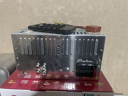 Avto magnitafon kattasi yangi madel blutus usb aux radio mafon