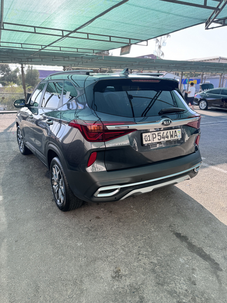 Kia seltos 2021 prestige 3 poziciya
