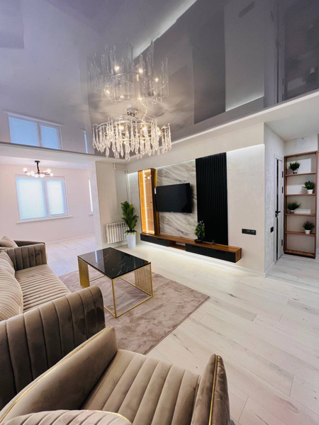 Продам комфорную квартиру на Ш.Руставели 2-3-4 кирпич