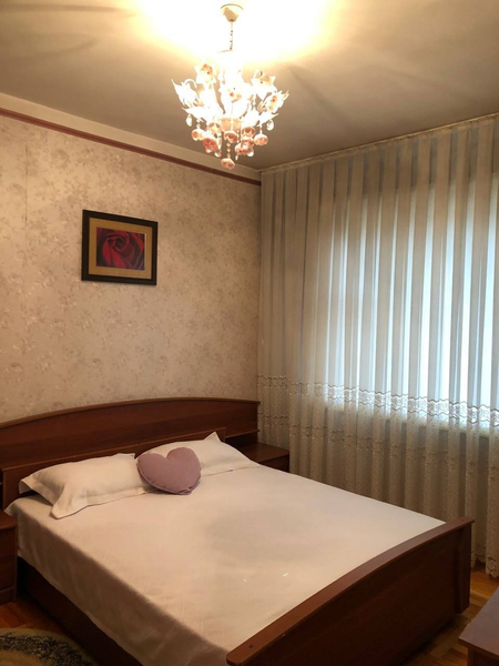 Продаётся центр города ул садык азимова