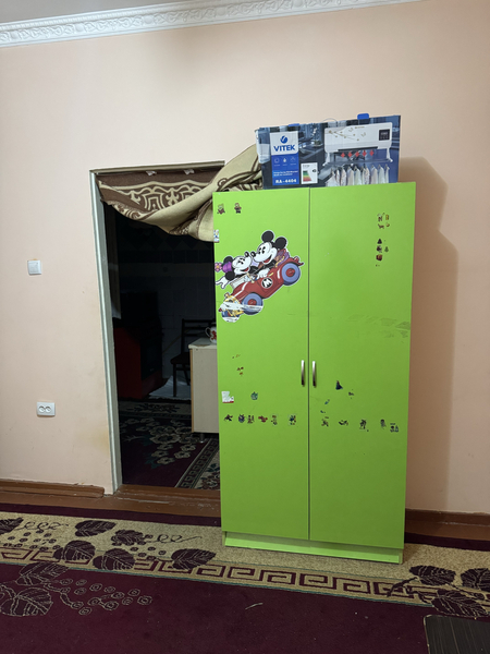 Chilonzor 19kv 1 hona 1 etaj 300$