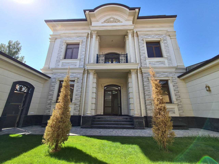 Продам ЕвроДом Центр Луначарского 3 сотки