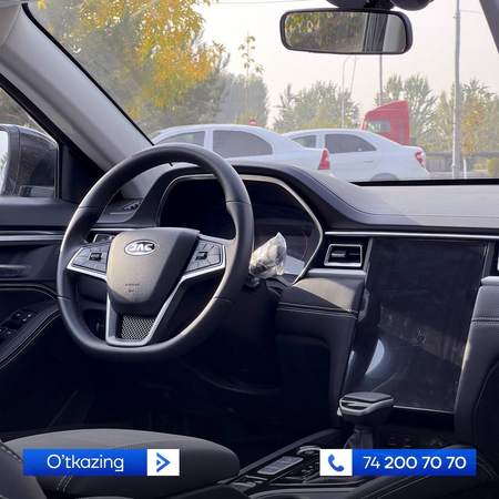 Jac J 7 sedan oq qora
