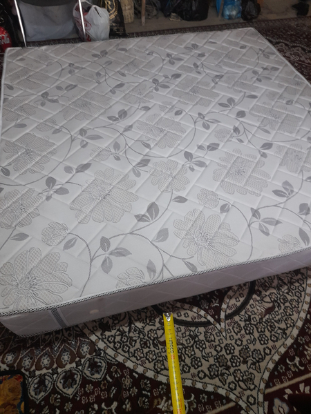 Matras 2x2 bir tomoni artapetski