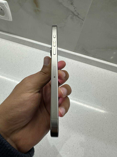iphone 15 pro max natural