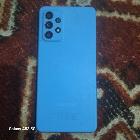 Samsung  52 sotiladi