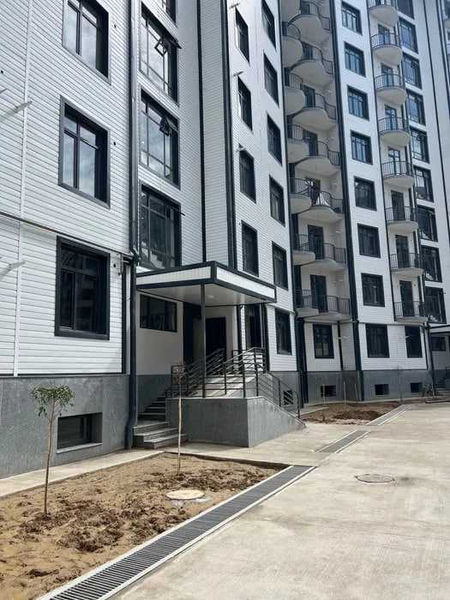 В новостройке продаю срочно квартиру 82 м2 звоните!