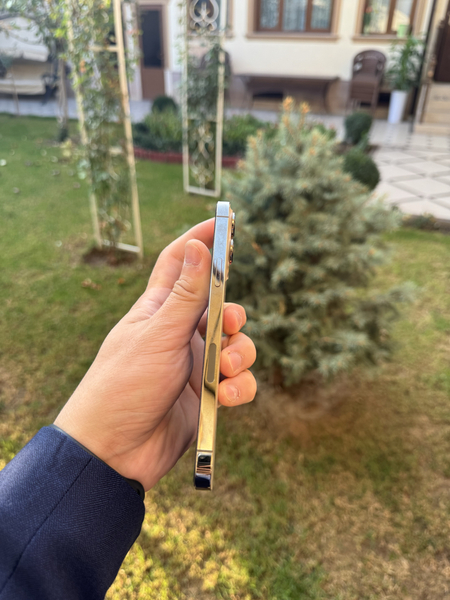 iPhone 13 pro max gold в идеальном состоянии как новый