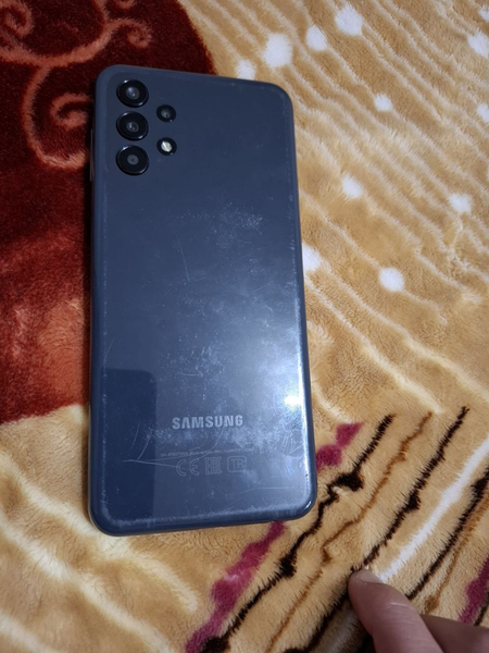 Samsung A 13 3/32 sotiladi