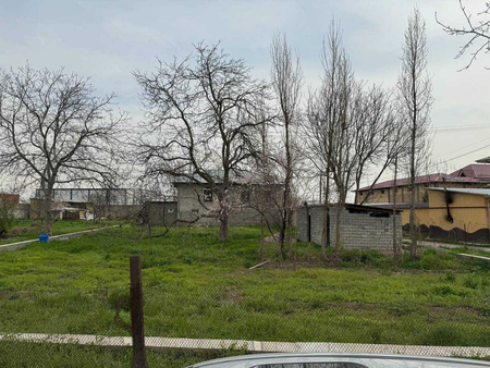 Земля напротив парк Янги Узбекистан 8 соток фасад 20 метров