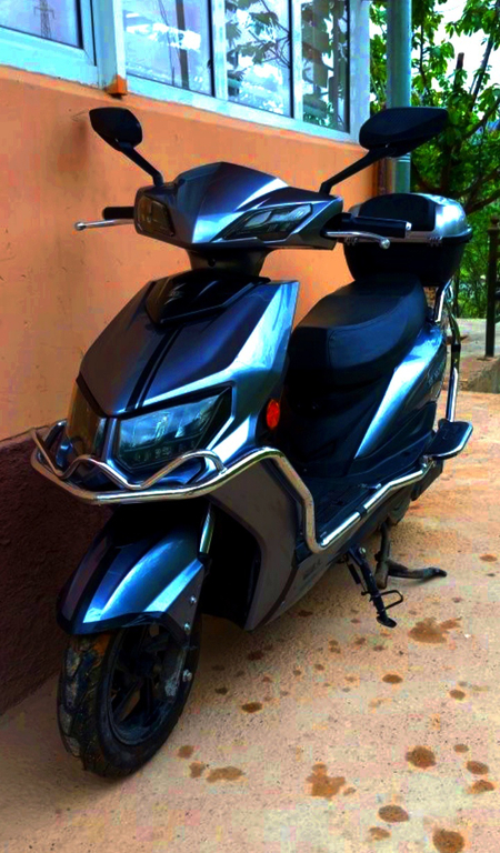 Skuter electro motobek