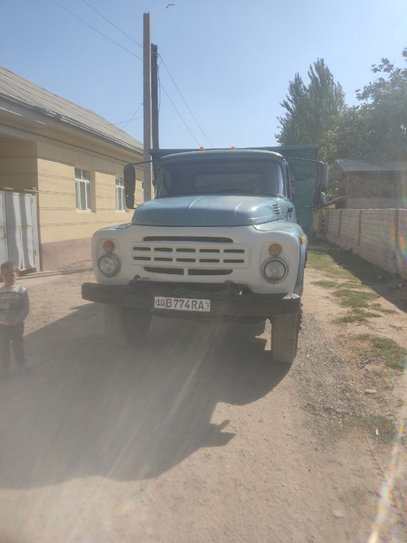 ЗИЛ сотилади 130