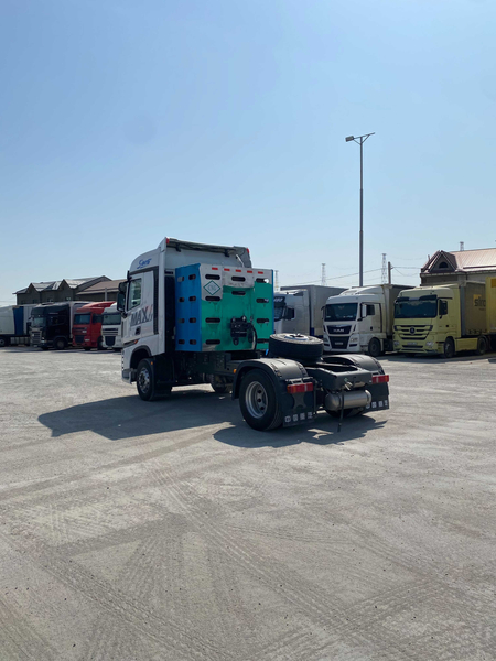 Седельный тягач Howo-Max 460 4x2 CNG 
(пневмоподвеска, AMT, ретардер)