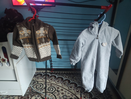 Продам детские вещи