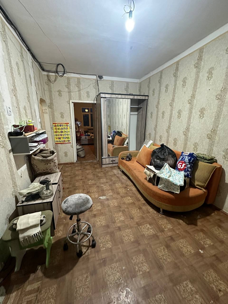 Продаётся  2 ком кв на Авиасозлар  1 Квартал , возможно  под ипотеку