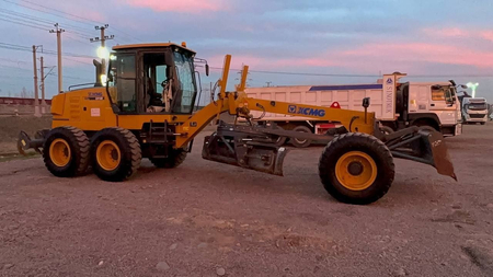 XCMG Автогрейдер 180 талик2022 йил Сотилади