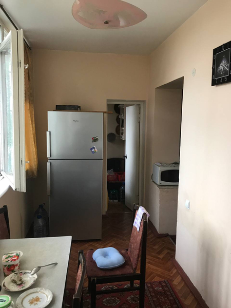 Продаю 4 комнатнкю каартру 77 серия М тинчлик