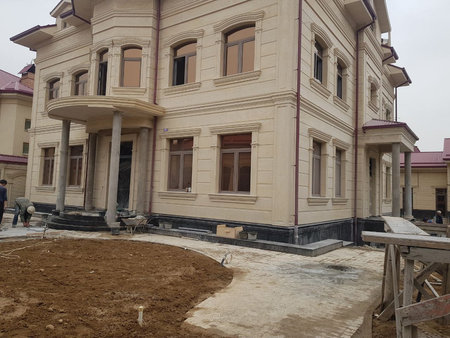 Akfa rom , eshiklar