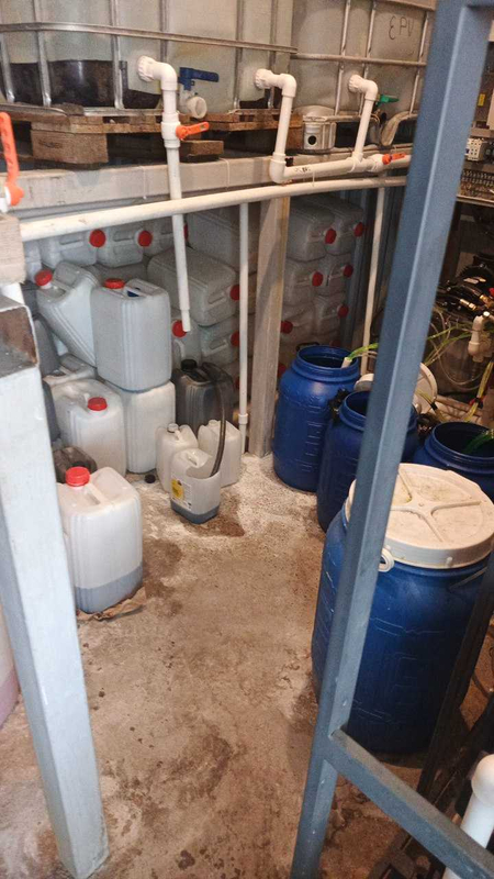 Plastmas bochkalar