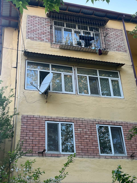 Срочно продается 1 комнатная квартира Юнусабад 4 квартал