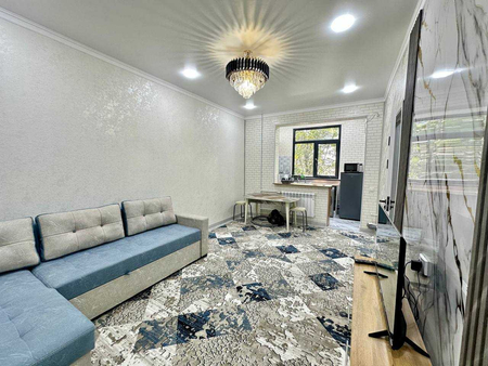 Срочно продается 1 комнатная квартира, переделанная в 2-х, на БУЗ-1.