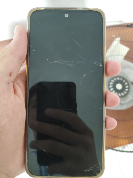 Redmi note 12 128tali srochno yana kelishamiz