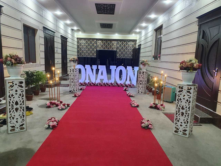 Tabriklash xizmati  Decor Onajon Otajon