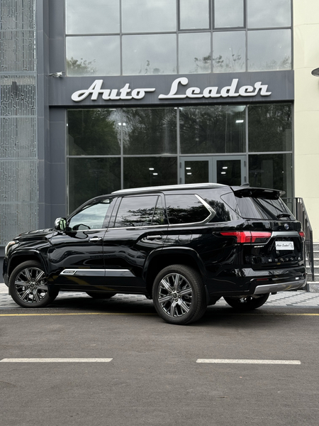 TOYOTA Sequoia iForce Max Capstone