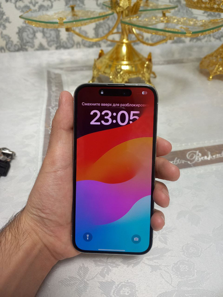 Продам iphone 15 pro 256