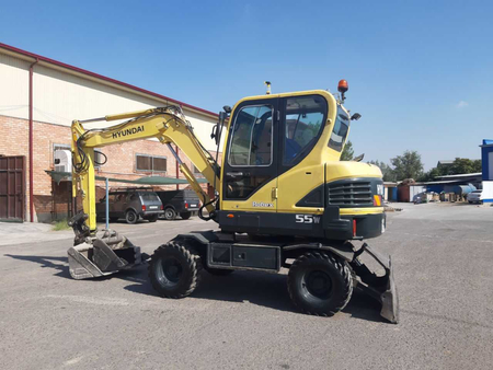 Экскаватор колесный HYUNDAI 55W