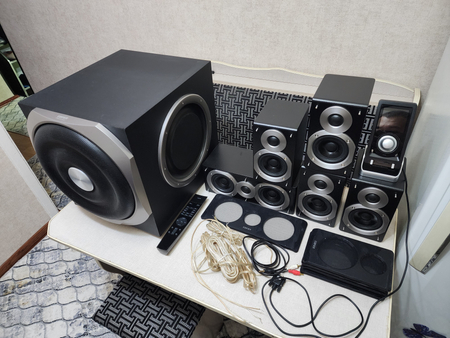 Срочно ! Edifier signature s760d 5.1 идеал мощный  домашний кинотеатр