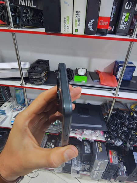 Oneplus n30 в отличном состоянии