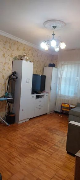 Квартира на Себзар 1/4/5 общ пл 42м балкон 2*6