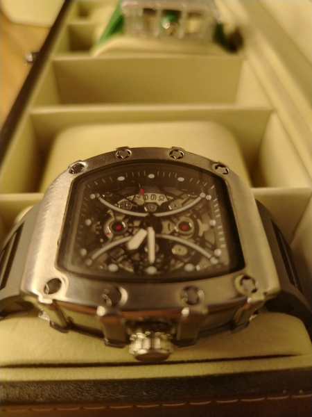 Часы Richard Mille с оригинальным сертификатом покупки