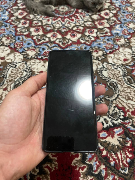 Samsung s21 ultra 12/256 GB sotiladi
