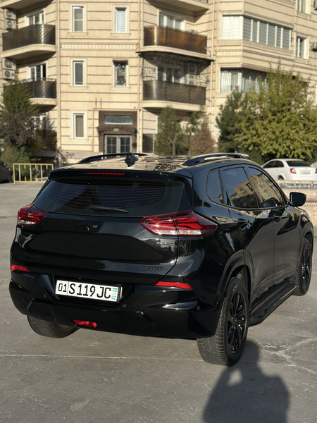 Tracker Premier 2023