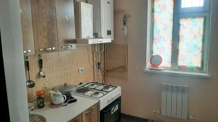 2 хонали янги қурилган шинам квартира сотилади.
