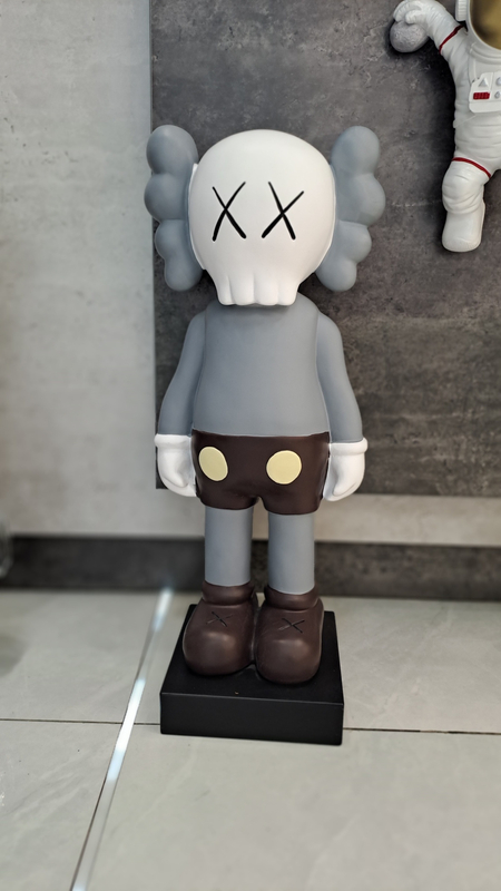 KAWS  игрушка / фигура