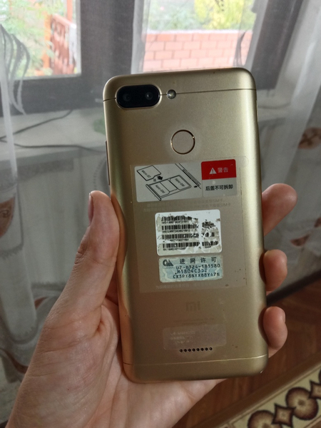Продам Mi6 телефон